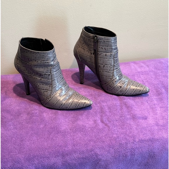 Colin Stuart | Shoes | Colin Stuart Ankle Boots Booties High Heel ...